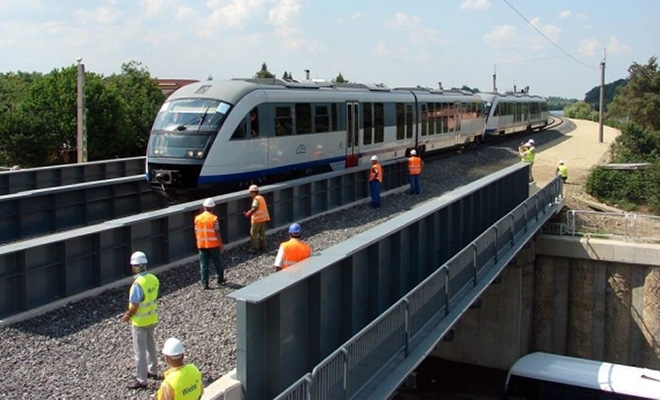 CFR SA are în derulare programe de modernizare a 636 de poduri și ...